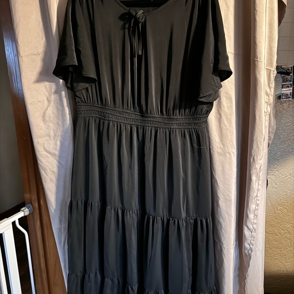 torrid | Dresses | Torrid Midi Dress In Black | Poshmark